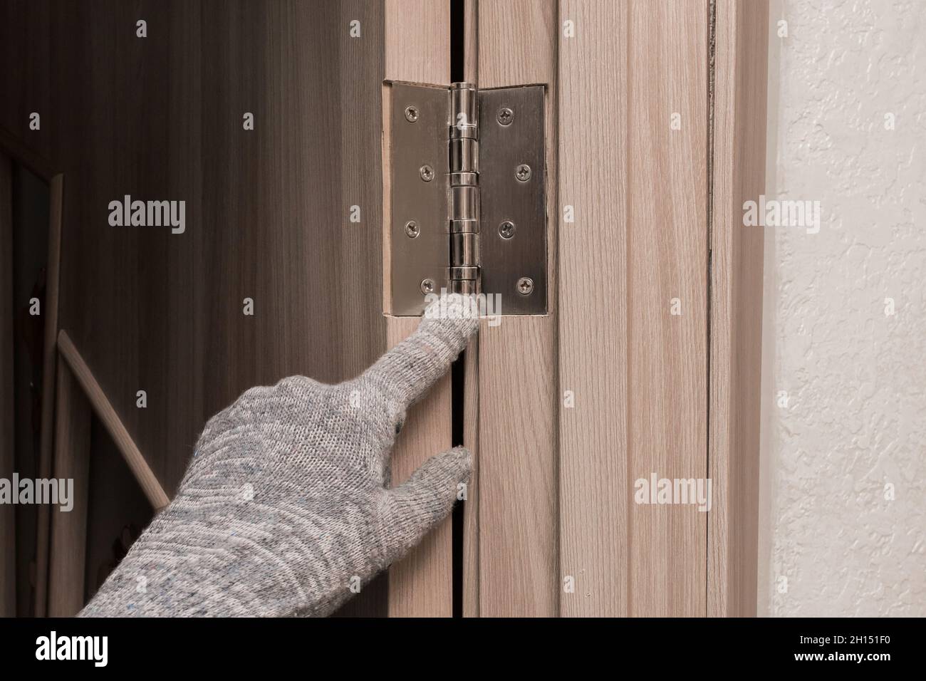 Furniture hinge screw hi-res stock photography and images - Alamy