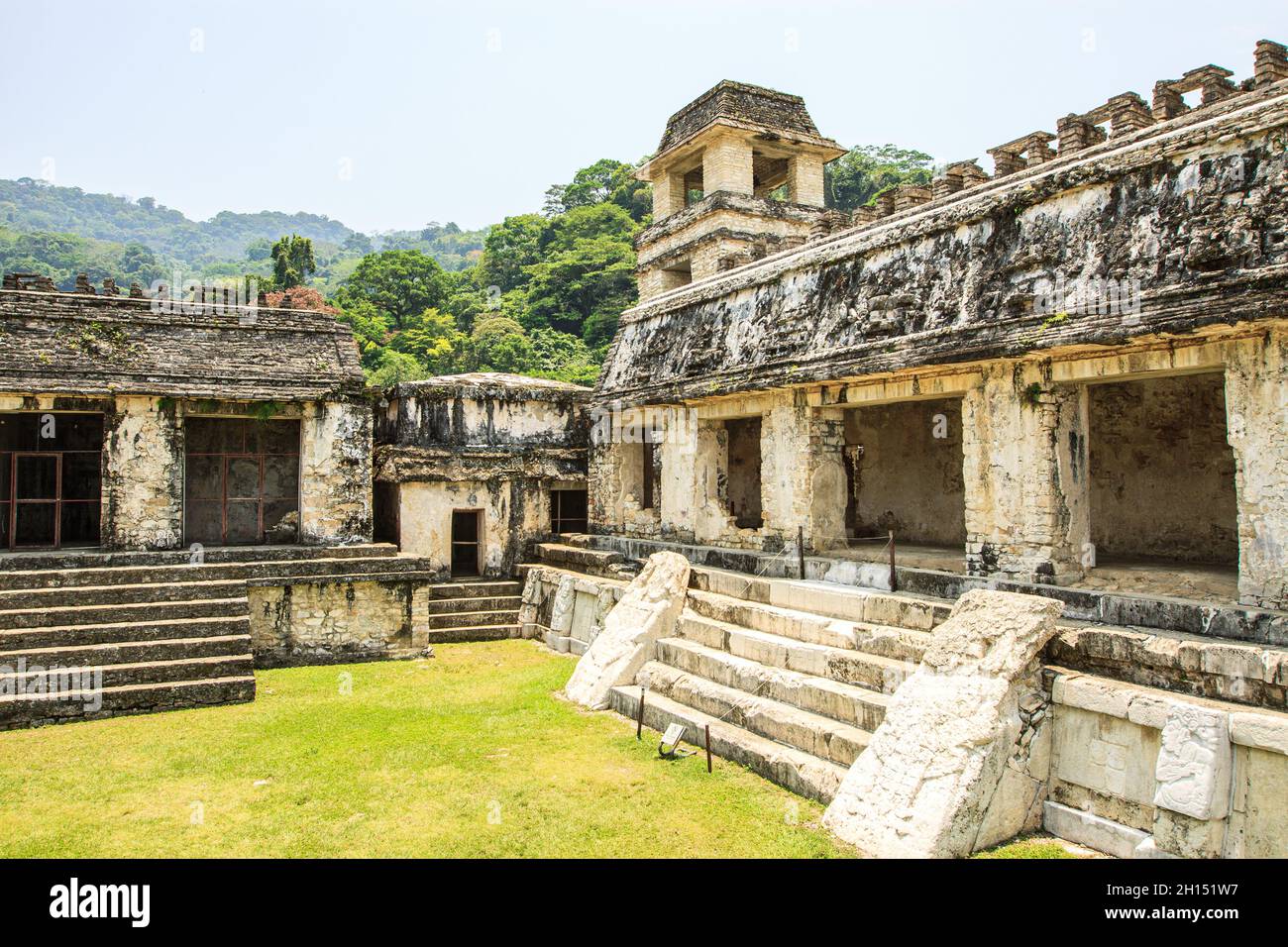 Palenque archaeological site in Mexico Stock Photo - Alamy
