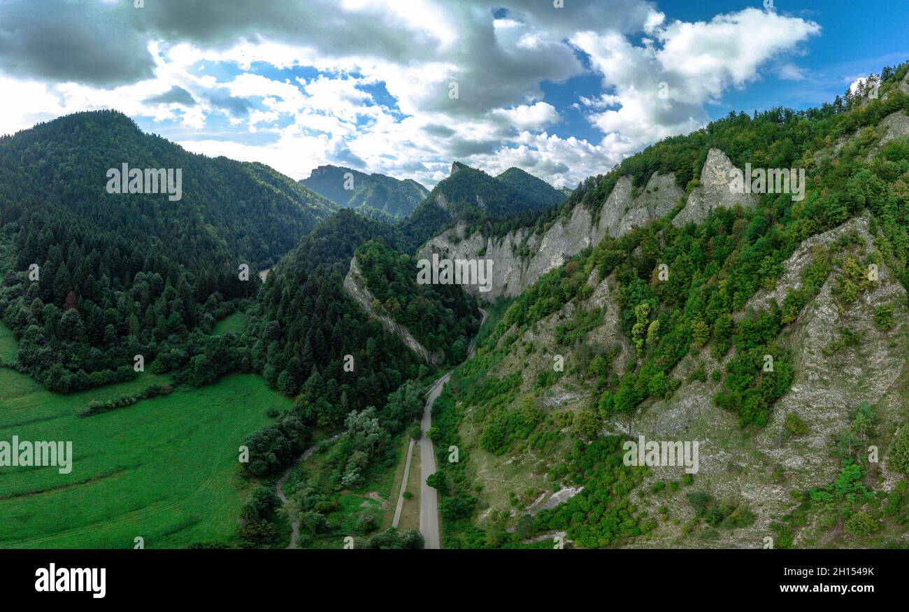 Wallpaper with dunajec hi-res stock photography and images - Alamy