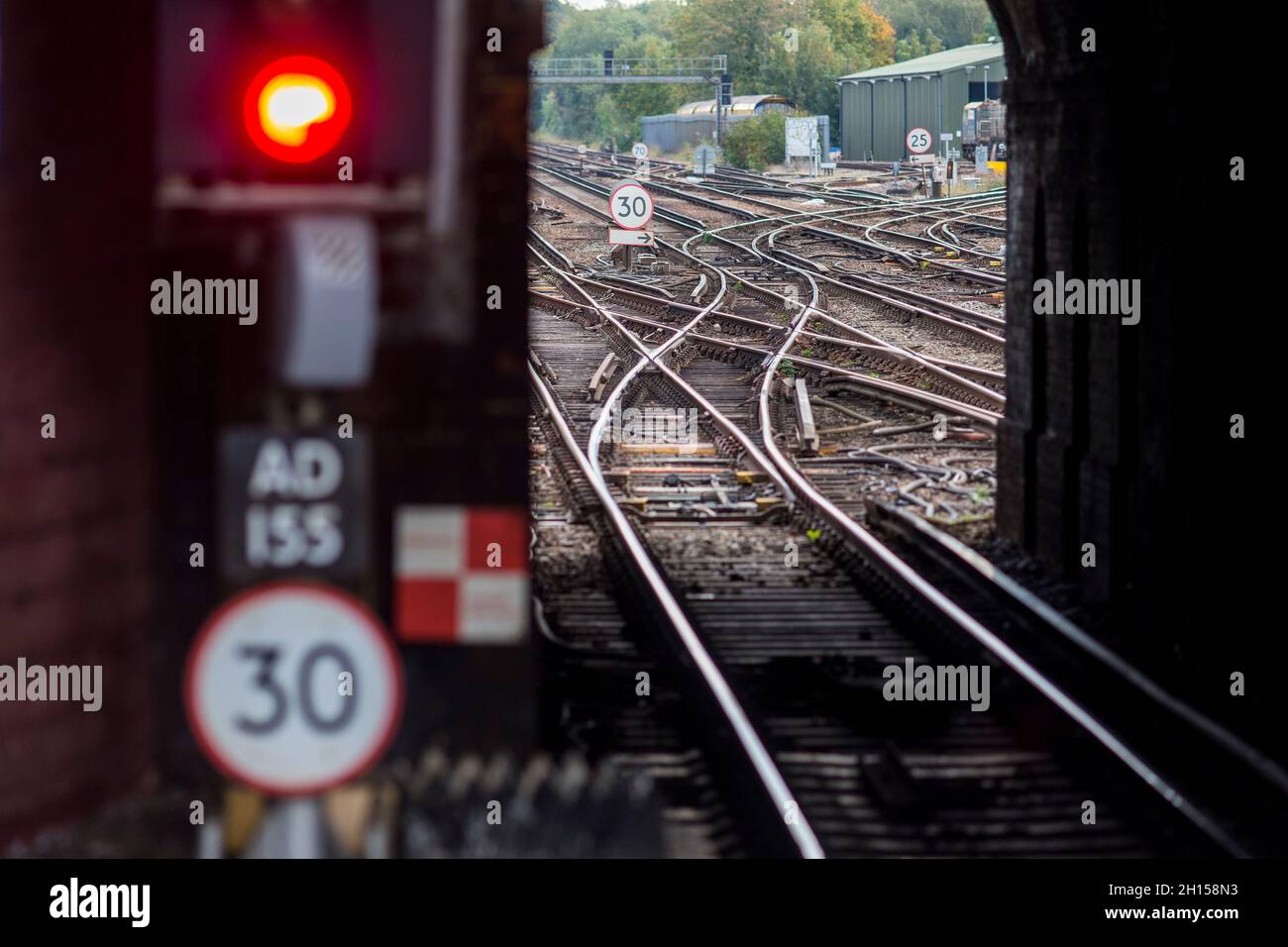 Tonbridge train station hi-res stock photography and images - Alamy