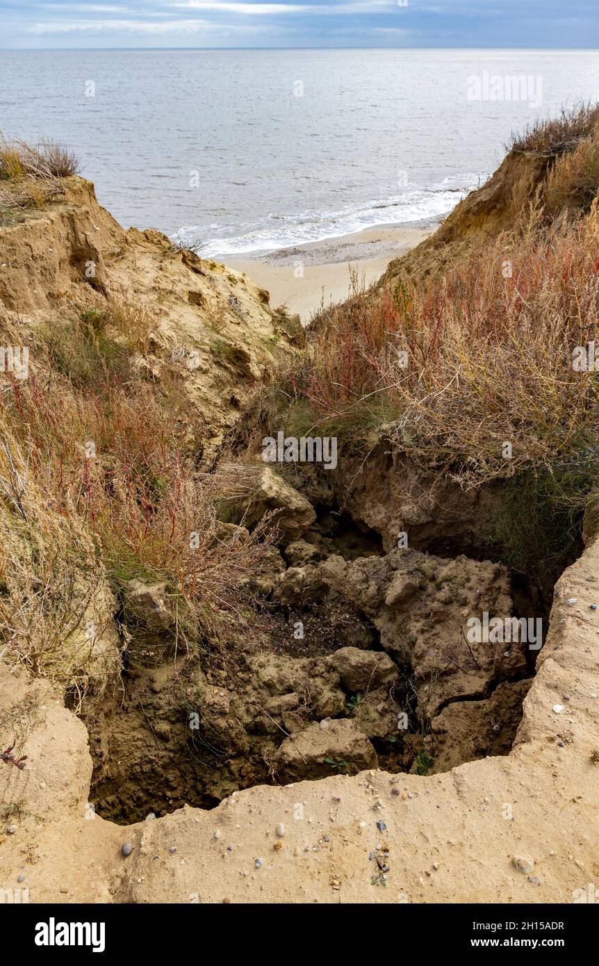 Hazardous clifftop hi-res stock photography and images - Alamy