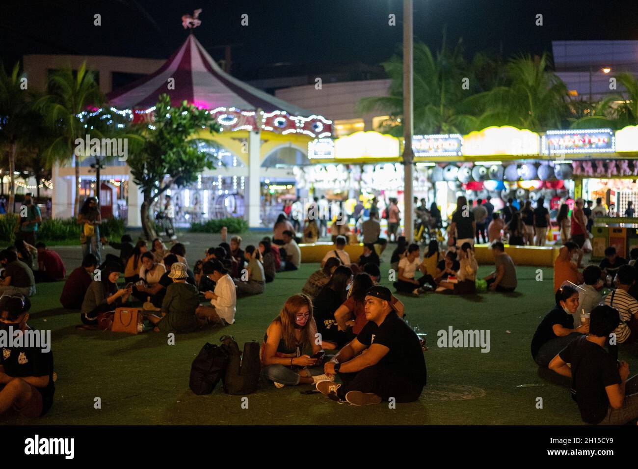 Amusement park in pasay, philippines hi-res stock photography and ...