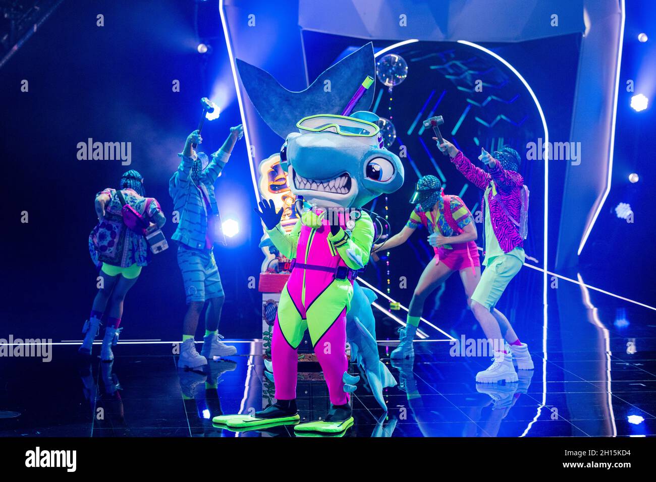 Cologne, Germany. 16th Oct, 2021. The character "The Hammerhead" is on ...