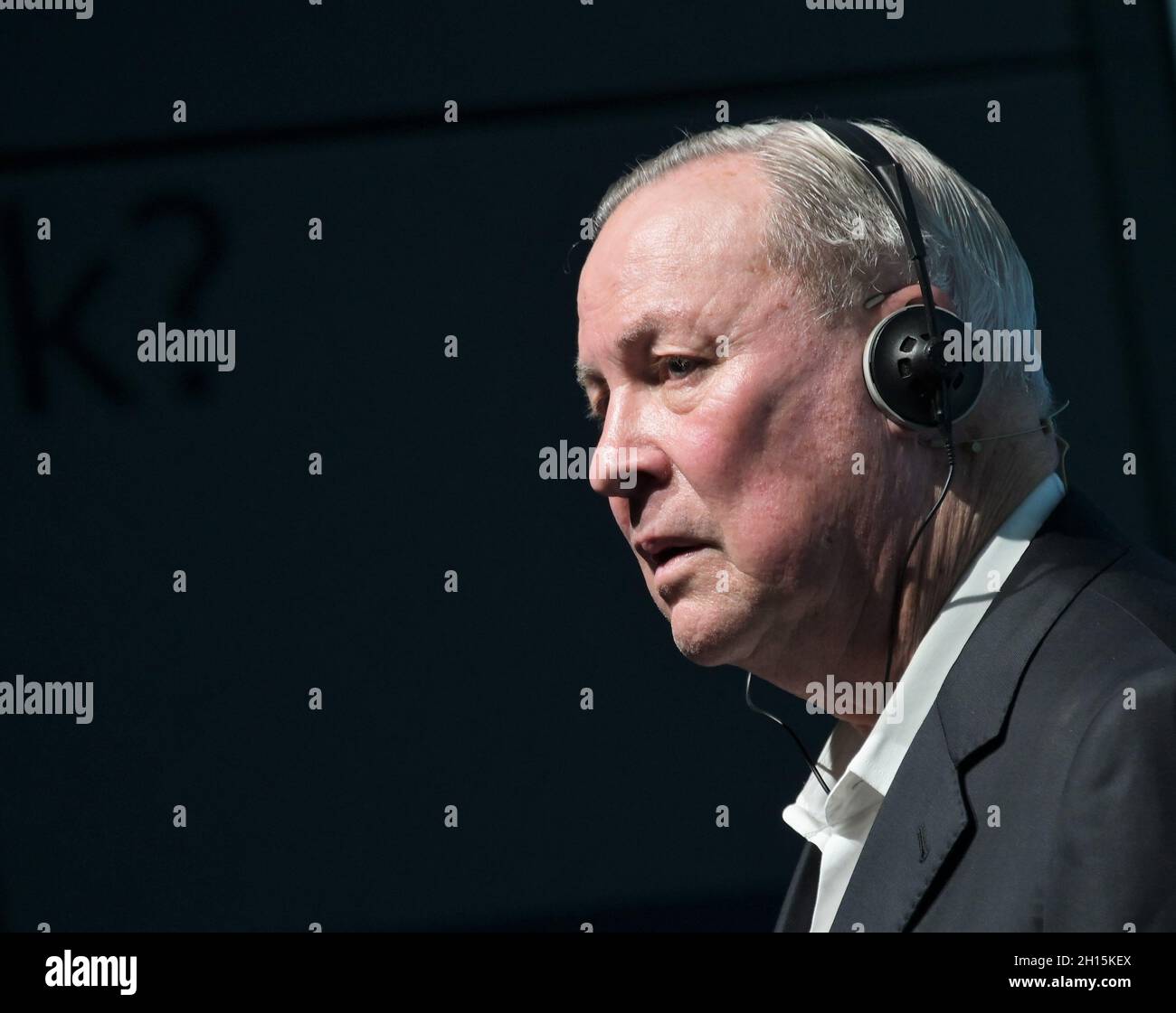 Milan, Italy. 16th Oct, 2021. Milan, Italyi Meet the Media Guru Bob ...