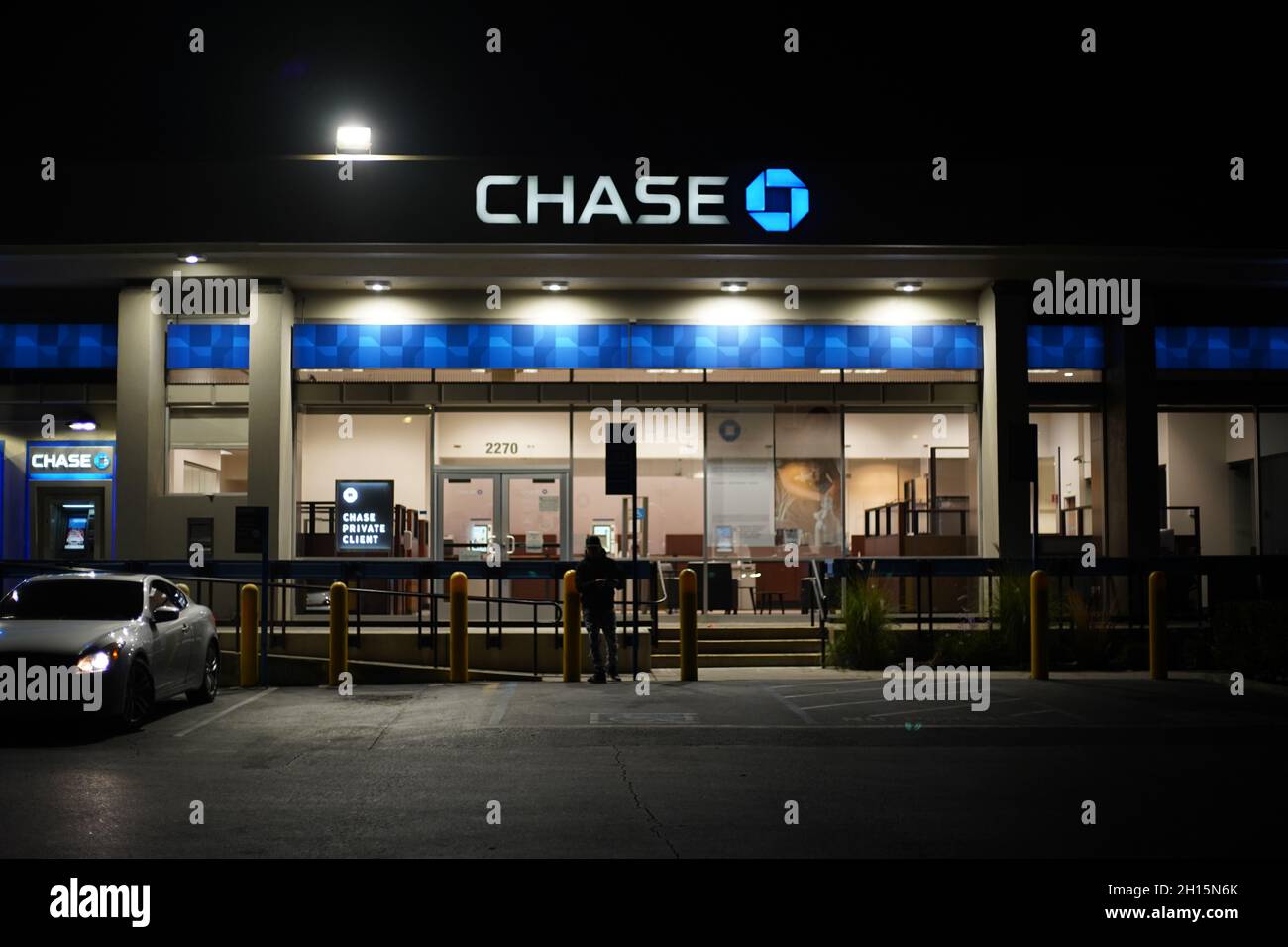 California, United States. 14th Oct, 2021. Chase Bank sign is seen at ...