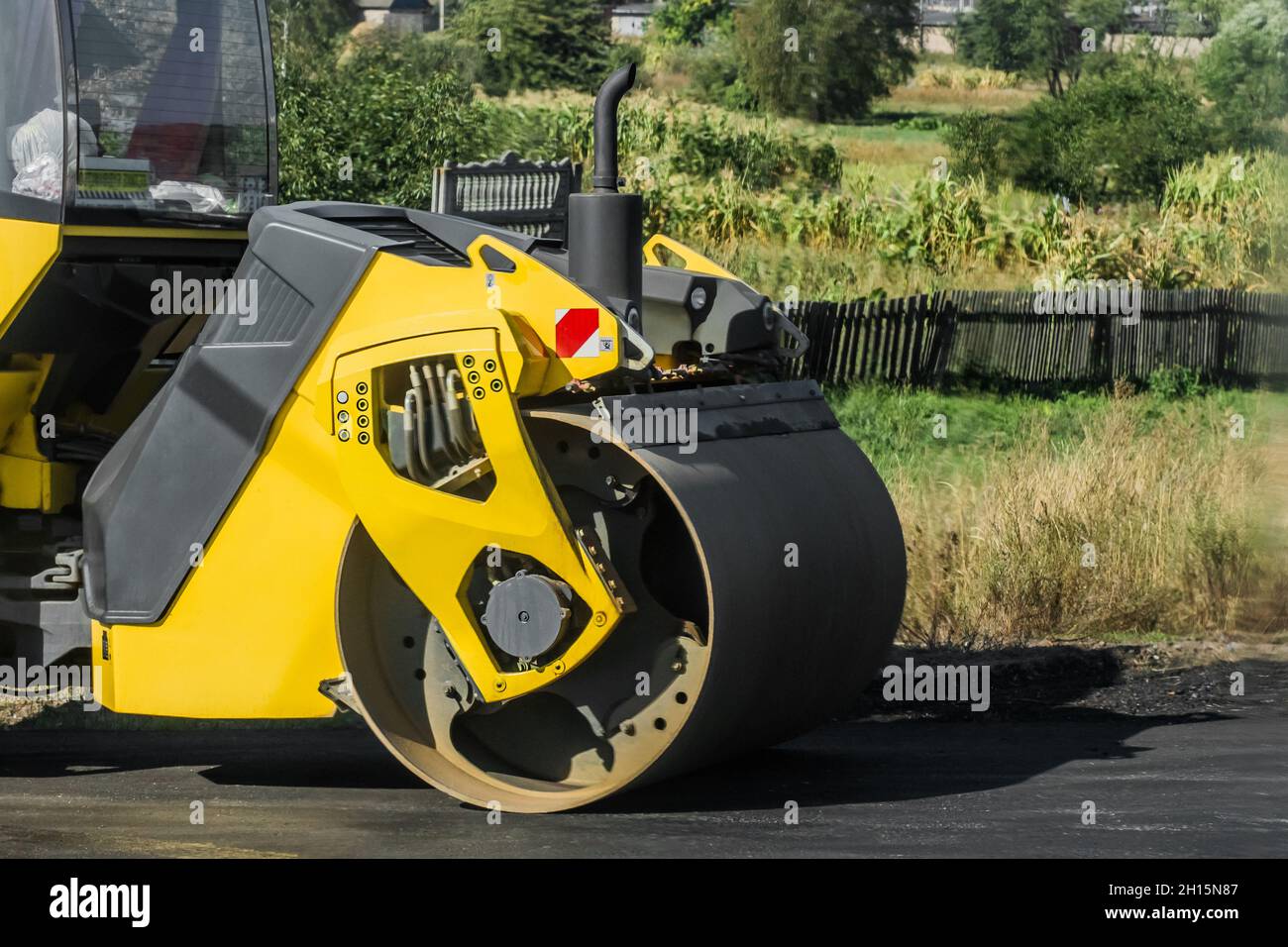 Asphalt paver industrial equipment for road repair and asphalt laying ...