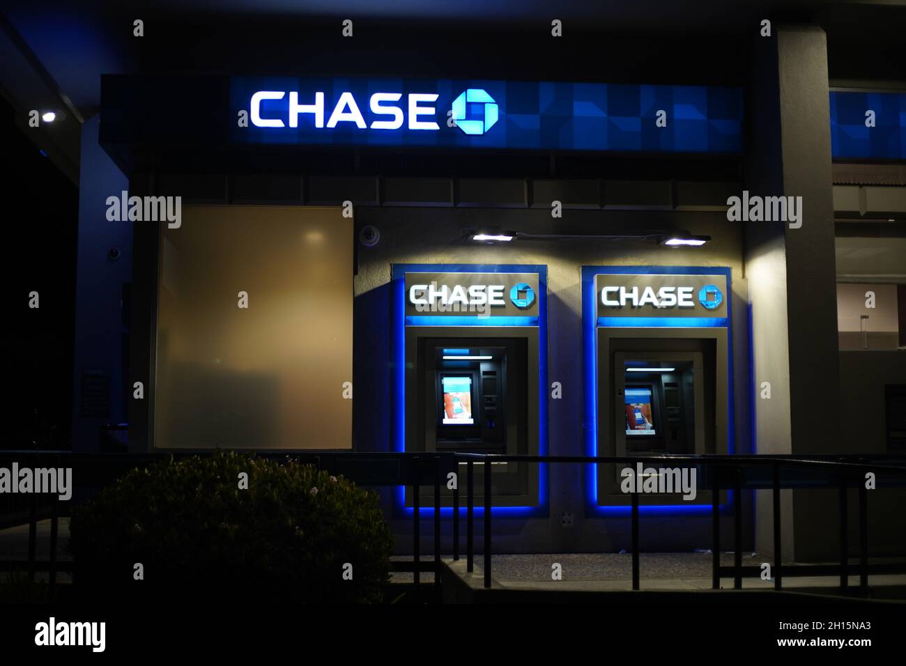 Bank of america atm automated teller machine with logo hi-res stock ...