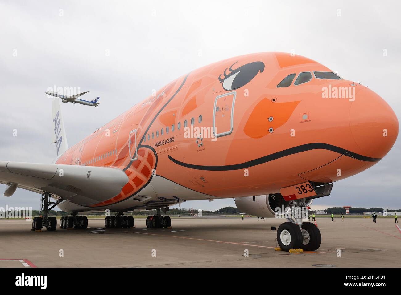 Narita, Japan. 16th Oct, 2021. The world's largest passenger plane ...