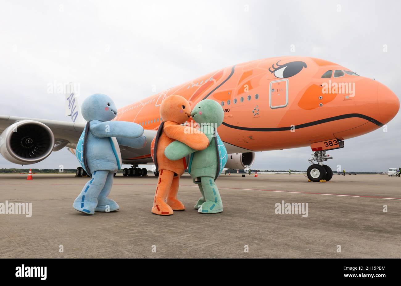 Narita, Japan. 16th Oct, 2021. The world's largest passenger plane ...