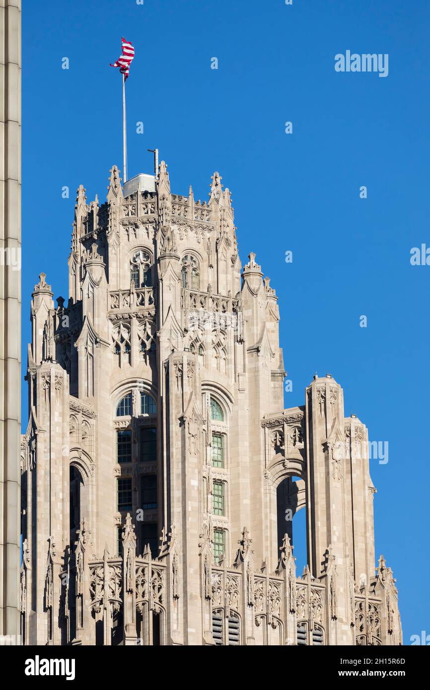 Tribune Tower, a neo-gothic skyscraper designed by John Mead Howells ...
