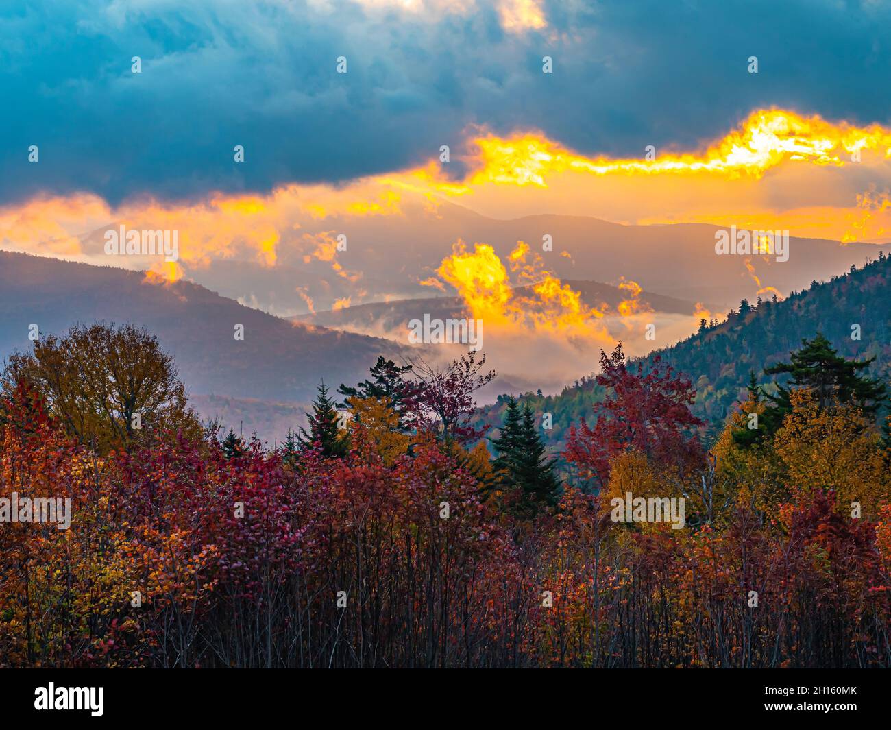 White mountains new hampshire sunrise hi-res stock photography and ...