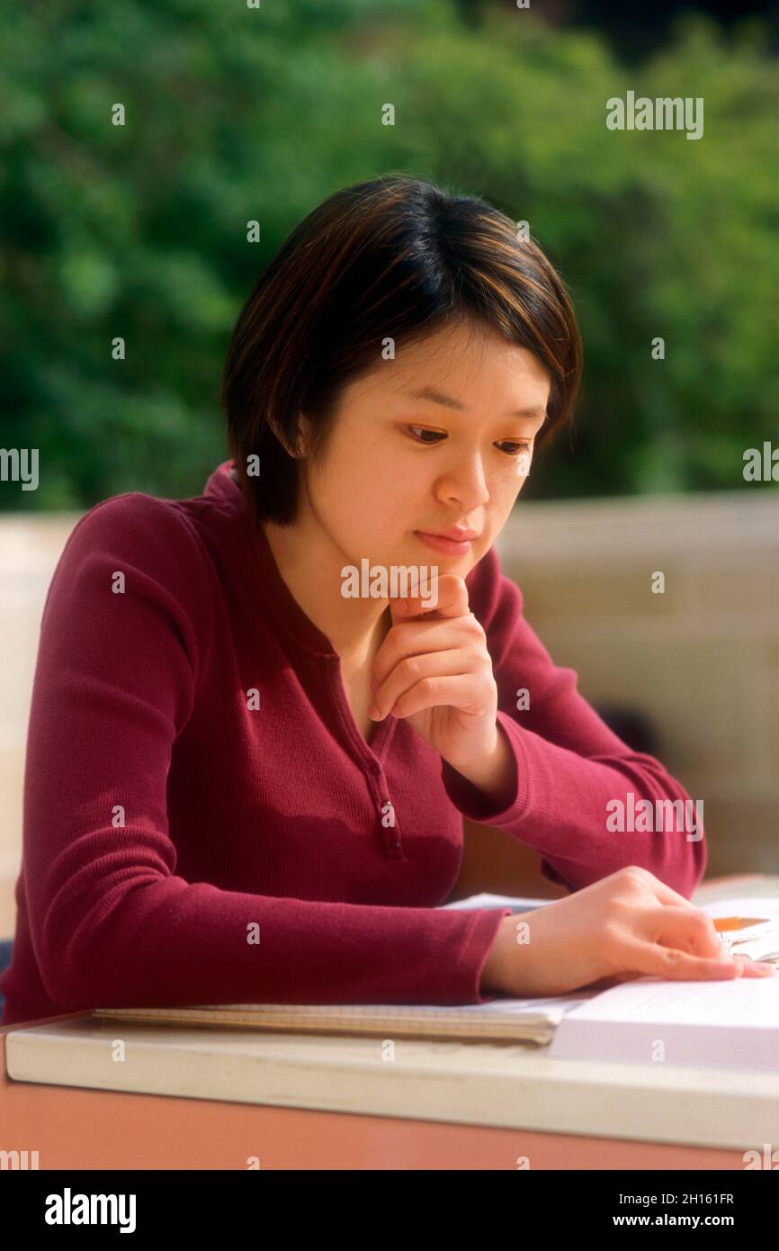 Vietnamese American student campus MR - Model Released Stock Photo - Alamy