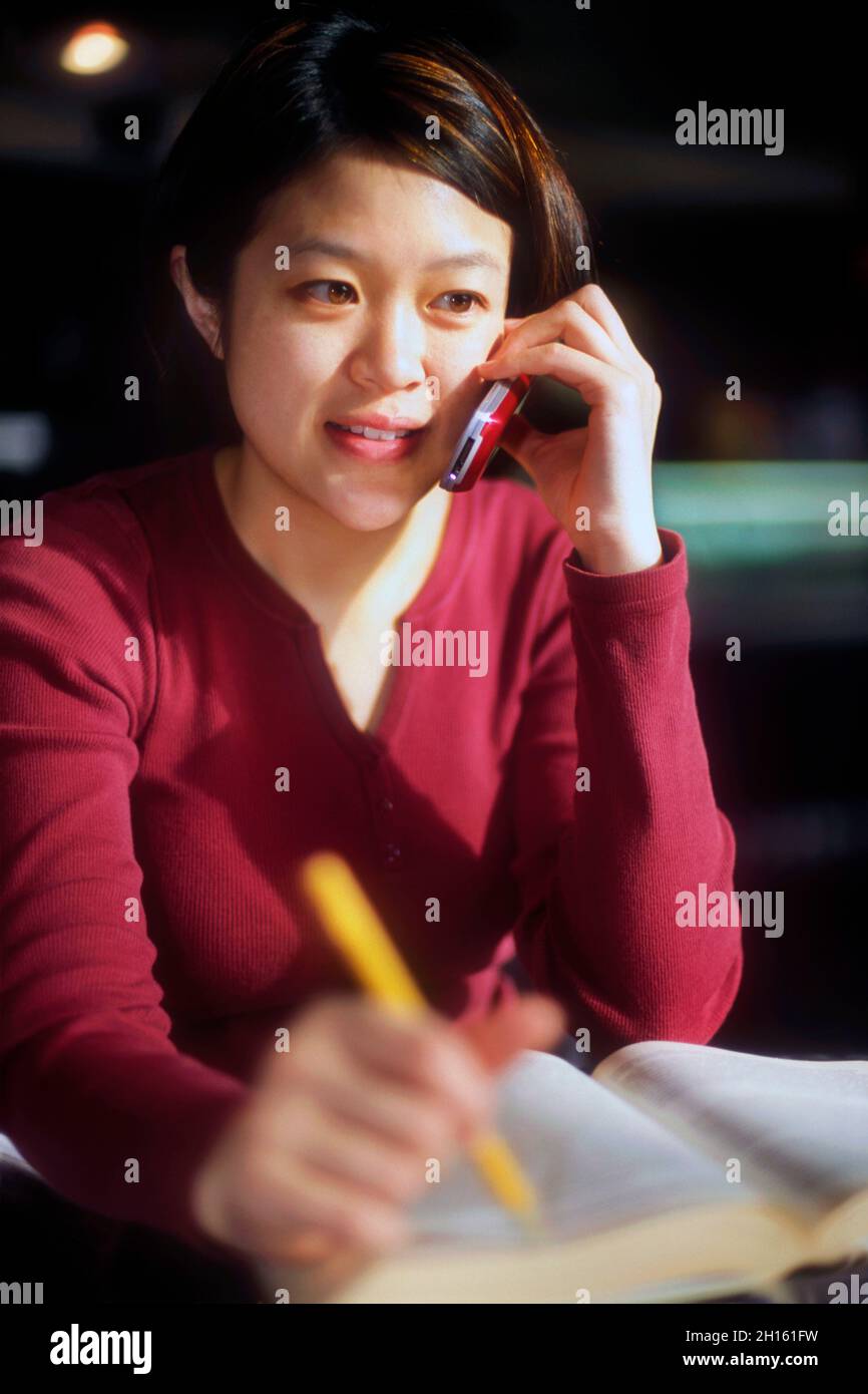 Vietnamese American student campus MR - Model Released Stock Photo - Alamy