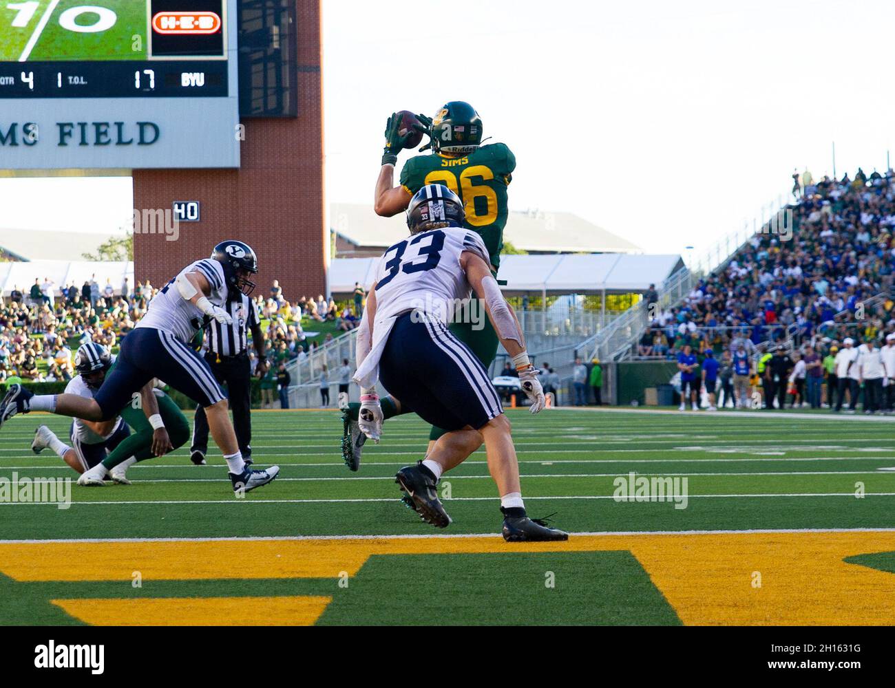 October 16 2021: Baylor Bears tight end Ben Sims (86) catches a pass ...