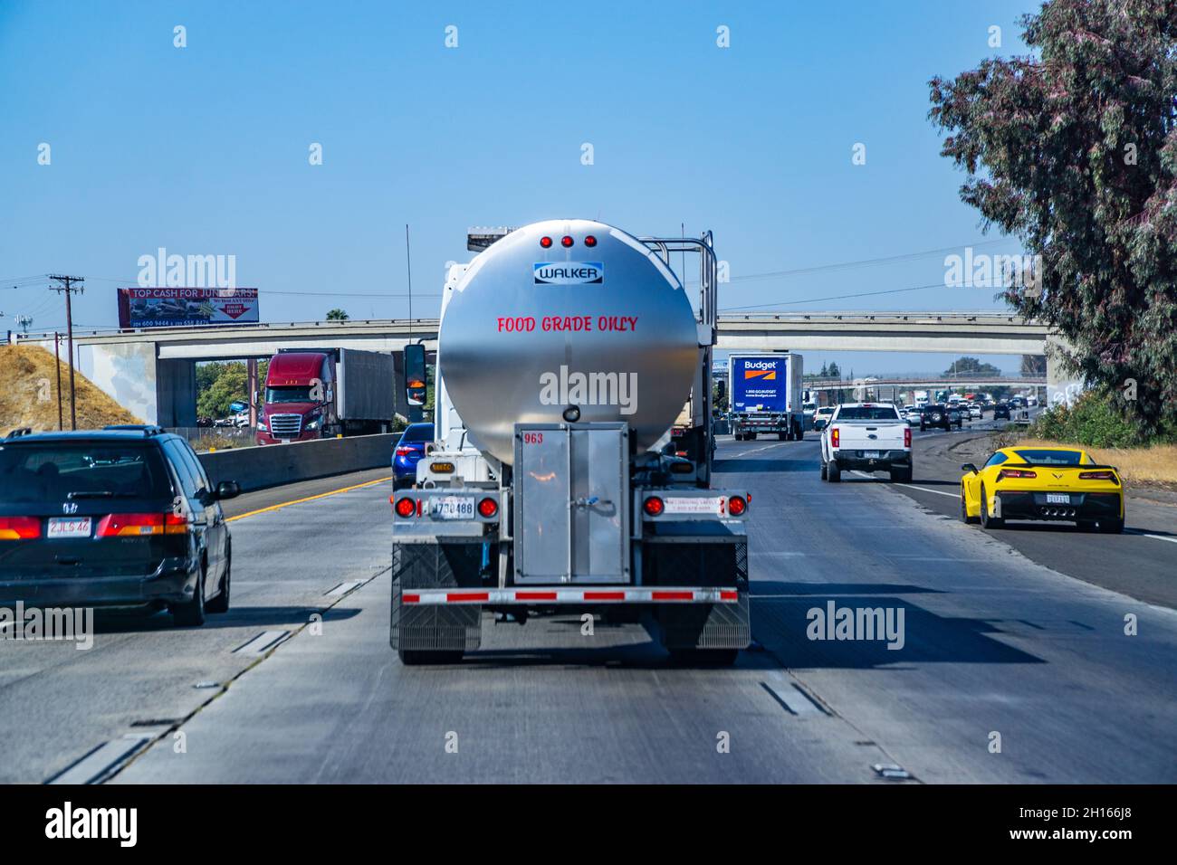 Food grade tanker hi-res stock photography and images - Alamy