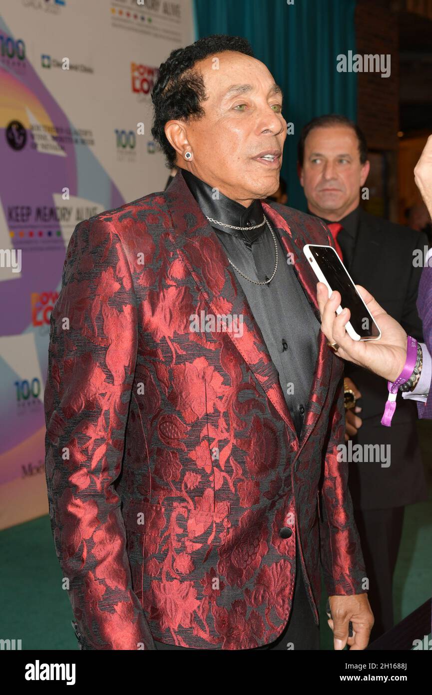 Frances edmonds hi-res stock photography and images - Alamy