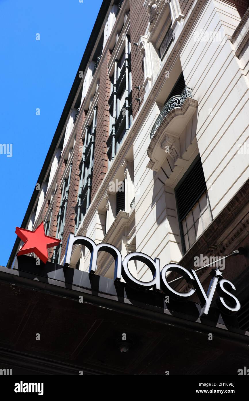 Macy's flagship department store with the star logo.Herald Square.New ...