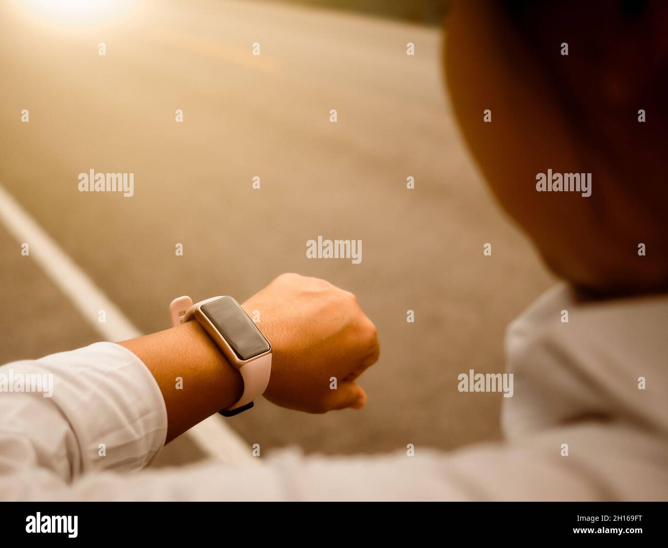 Asian female athlete ready run hi-res stock photography and images - Alamy