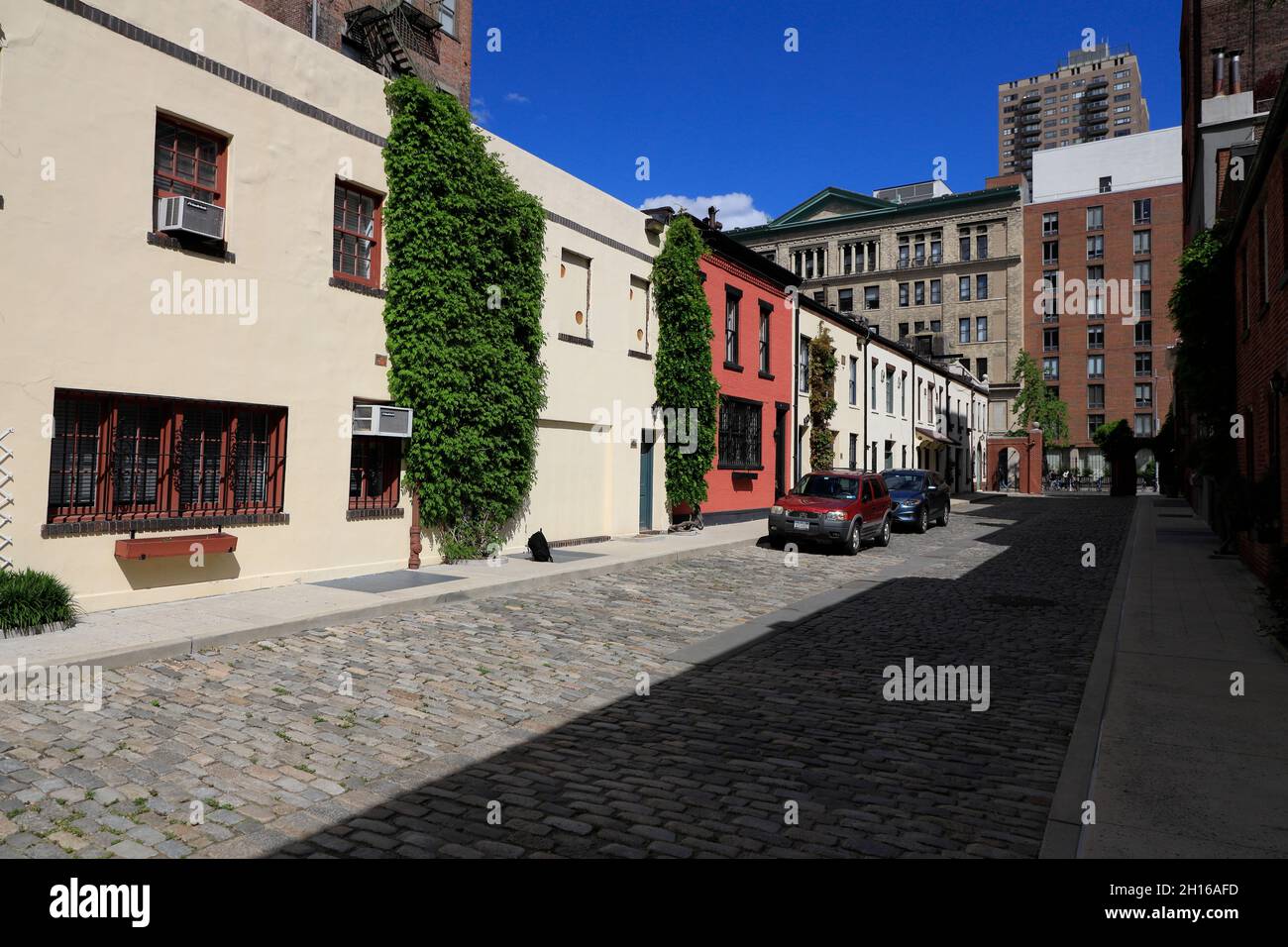 Washington Mews near Washington Square and New York University ...