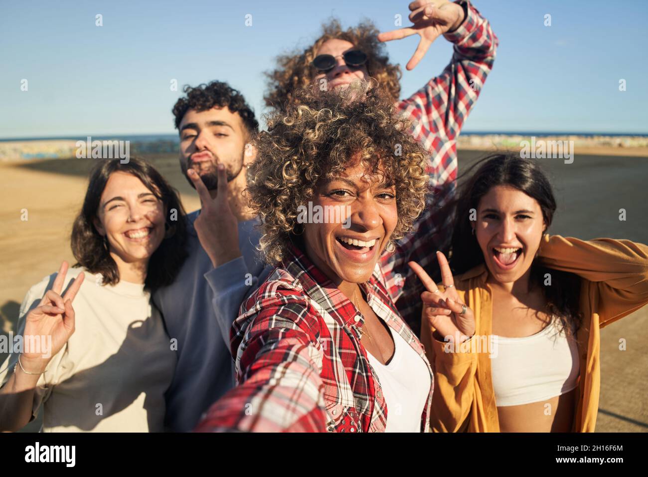 Multicultural group having fun hi-res stock photography and images - Alamy
