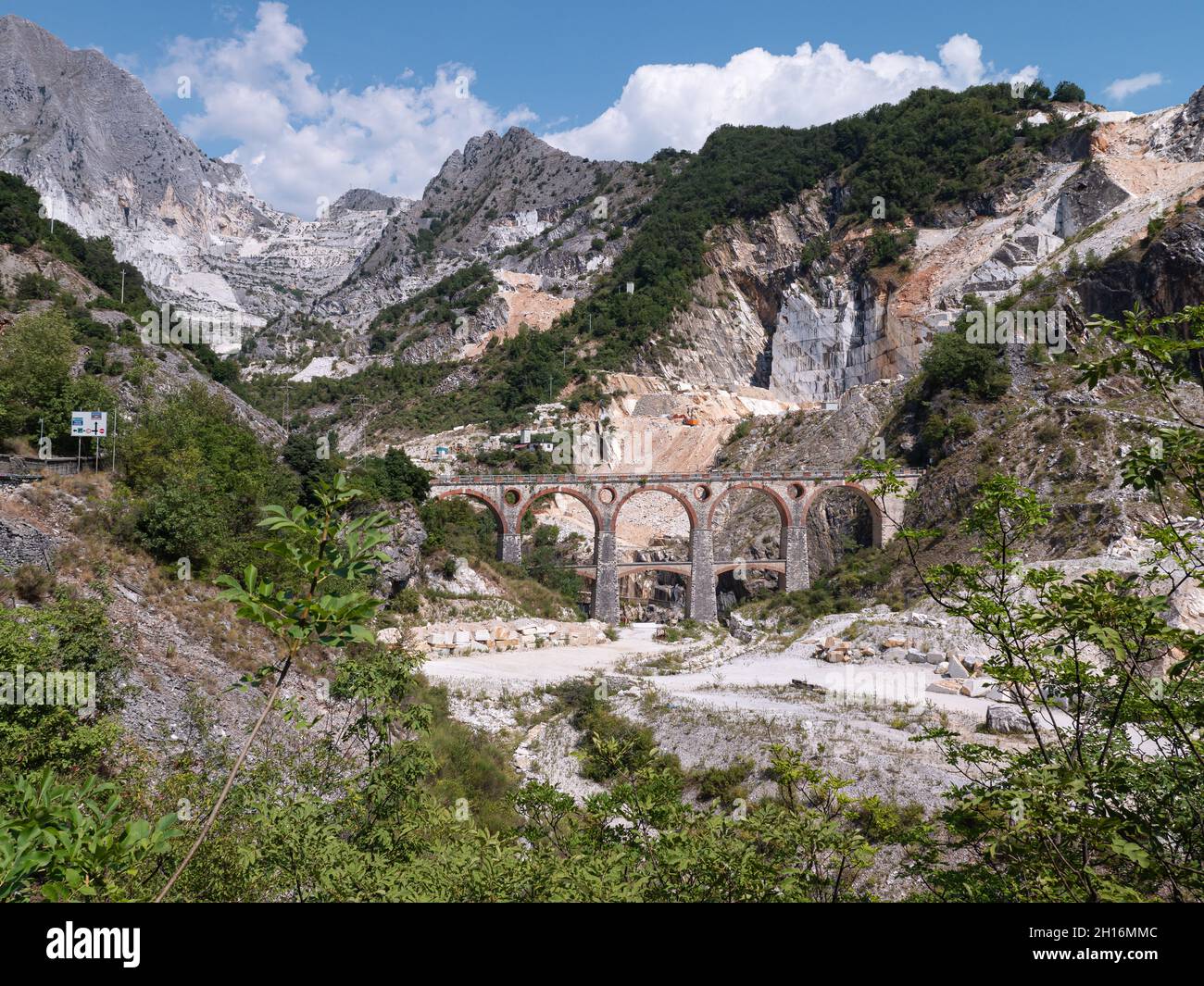 Carrara marble railway hi-res stock photography and images - Alamy