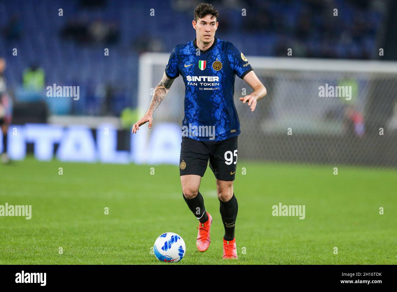InterÕs Italian defender Alessandro Bastoni controls the ball during ...