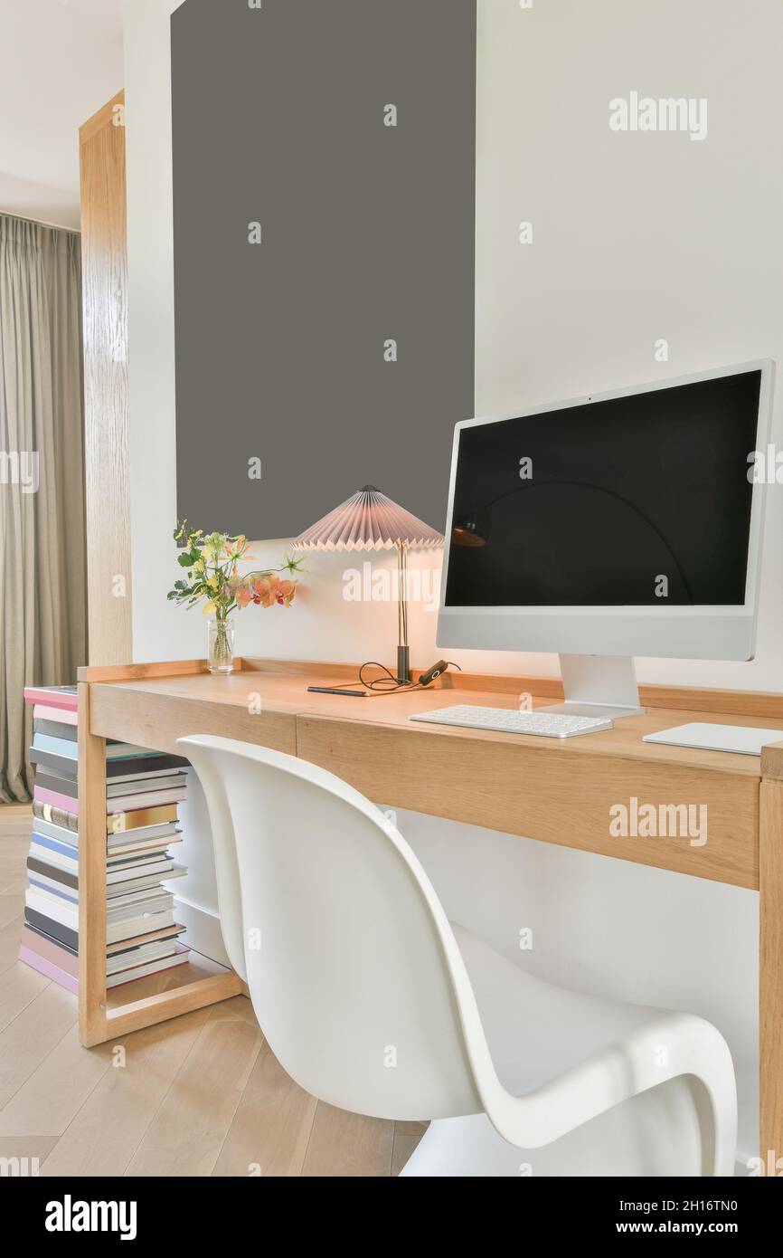 Computer workroom hi-res stock photography and images - Alamy