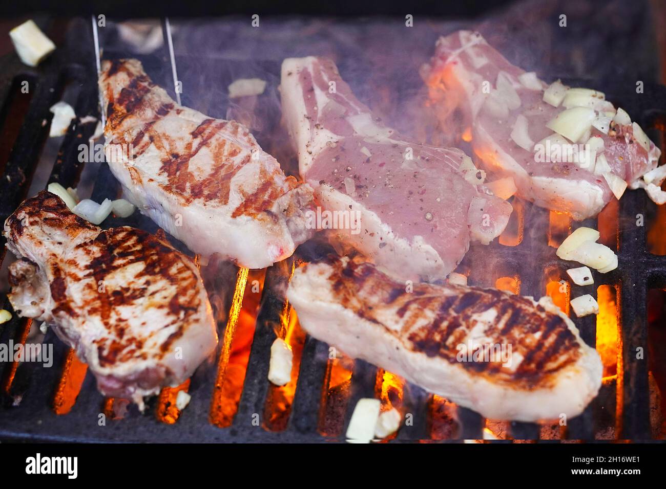 Flaming onion hi-res stock photography and images - Alamy