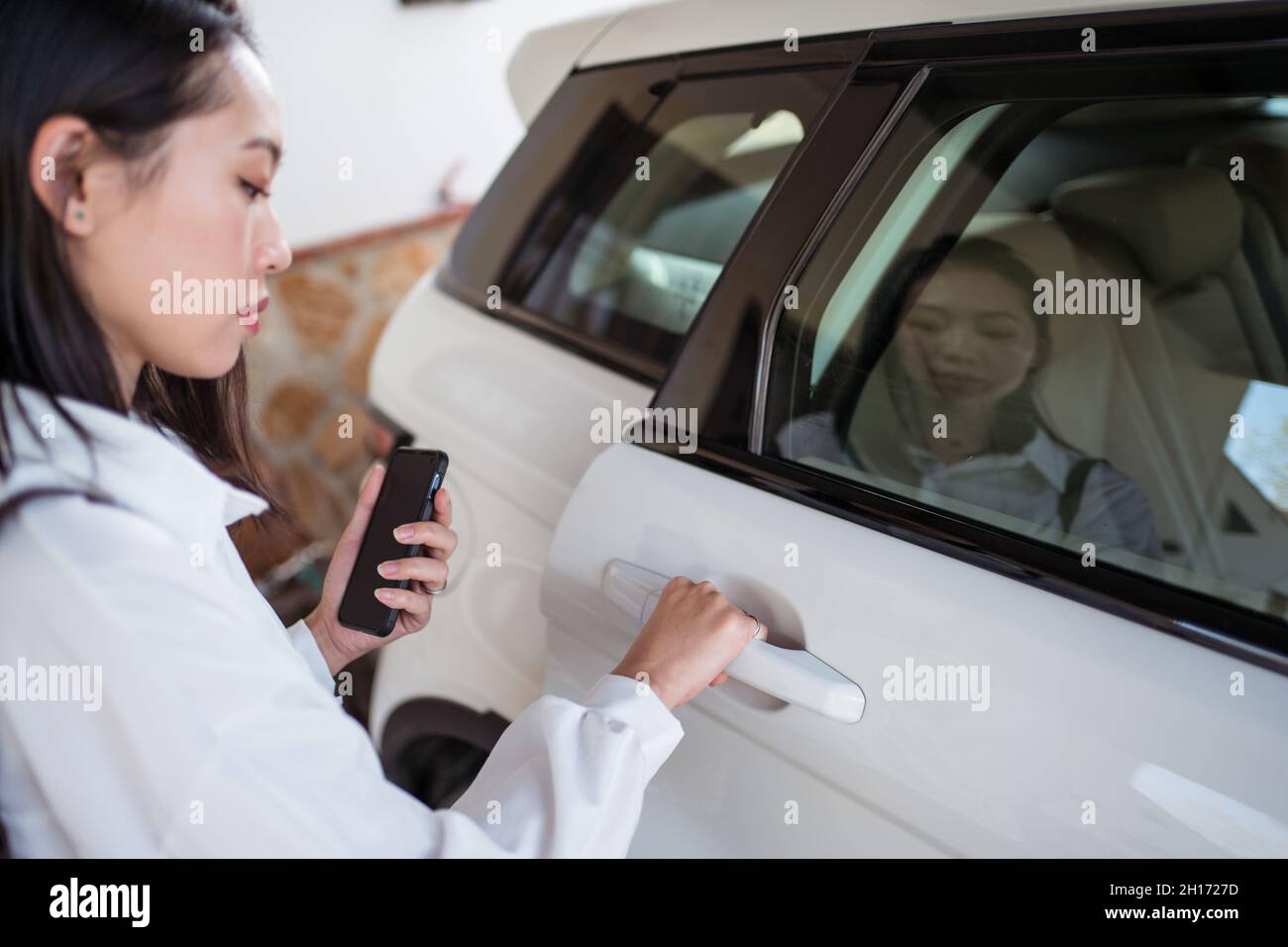 Car enter back door hi-res stock photography and images - Alamy