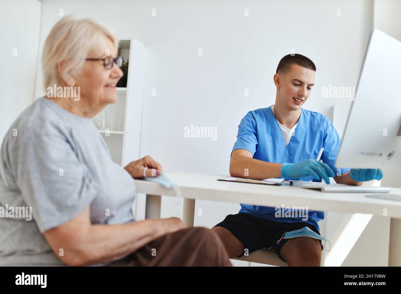 patient at the doctor's appointment health care Stock Photo - Alamy
