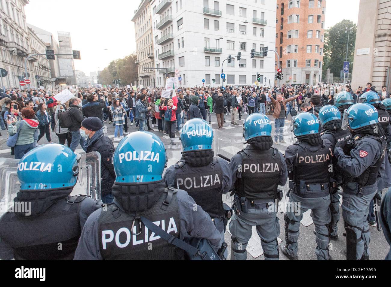 Milan, Italy 16th Oct, 2021 - No green pass protest " in Milano Italy ...