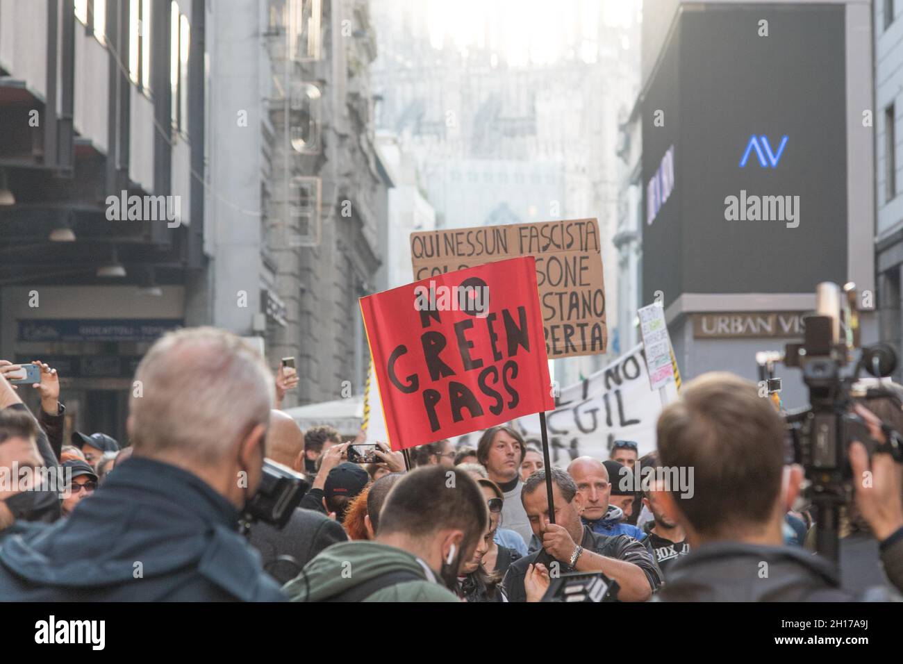 Milan, Italy 16th Oct, 2021 - No green pass protest " in Milano Italy ...