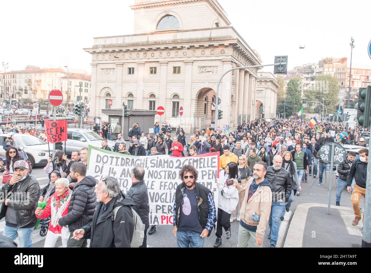 Milan, Italy 16th Oct, 2021 - No green pass protest " in Milano Italy ...