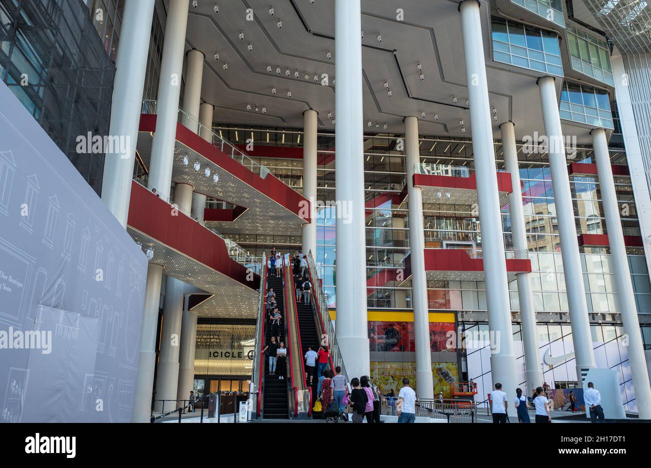 Shanghai, China - September 24, 2018: A shopping Mall of Nanjing road ...