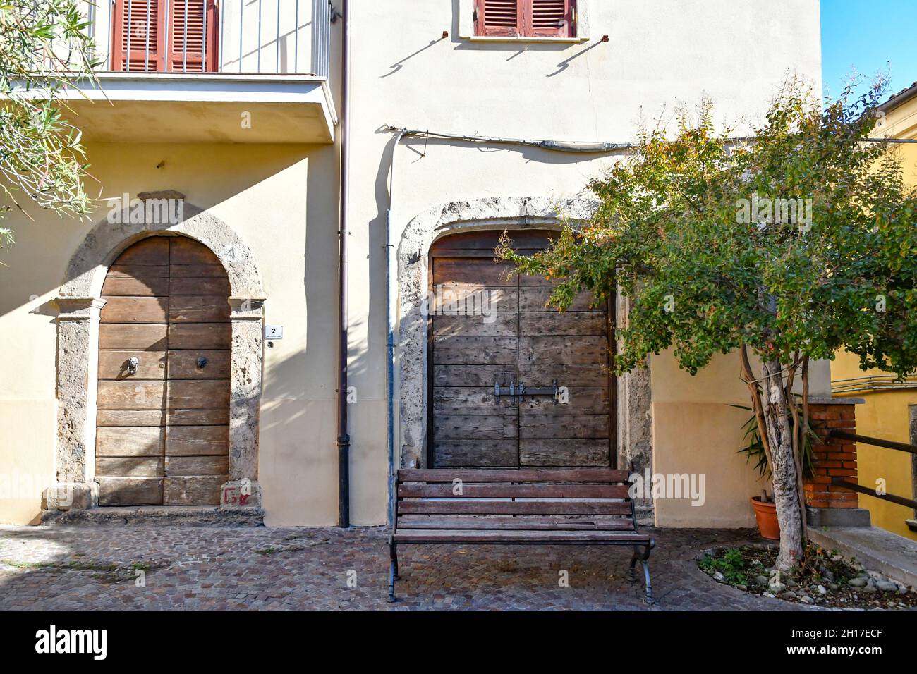 A narrow street of Ripi, a medieval town of Lazio region, Italy Stock ...