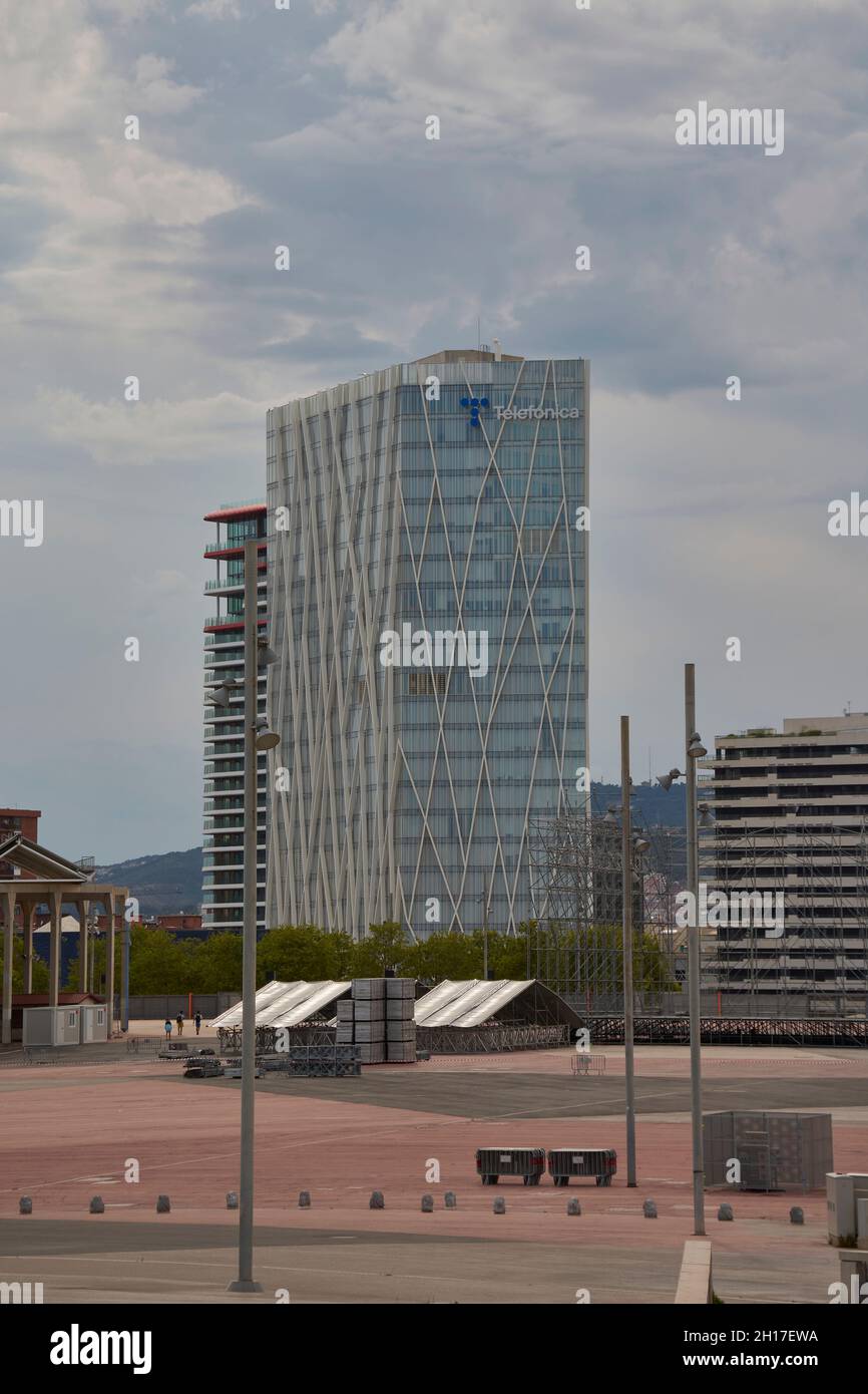 Diagonal Zero Zero tower, Telefonica Group headquarters in Barcelona ...