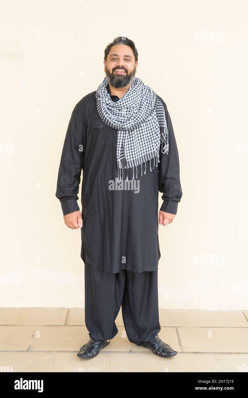 Traditional indian male portrait plain hi-res stock photography and ...