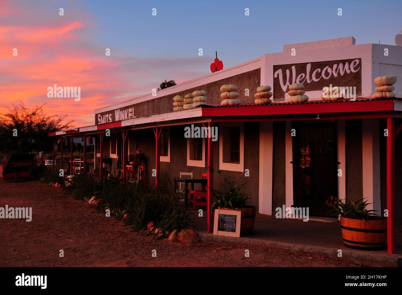 James oertel hi-res stock photography and images - Alamy