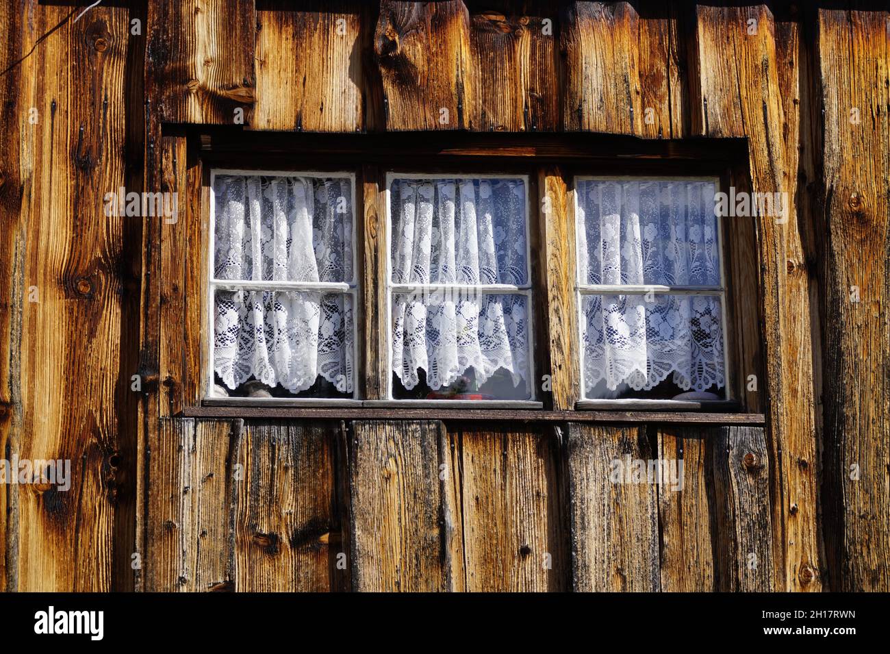 Traditional german wooden house hi-res stock photography and images - Alamy