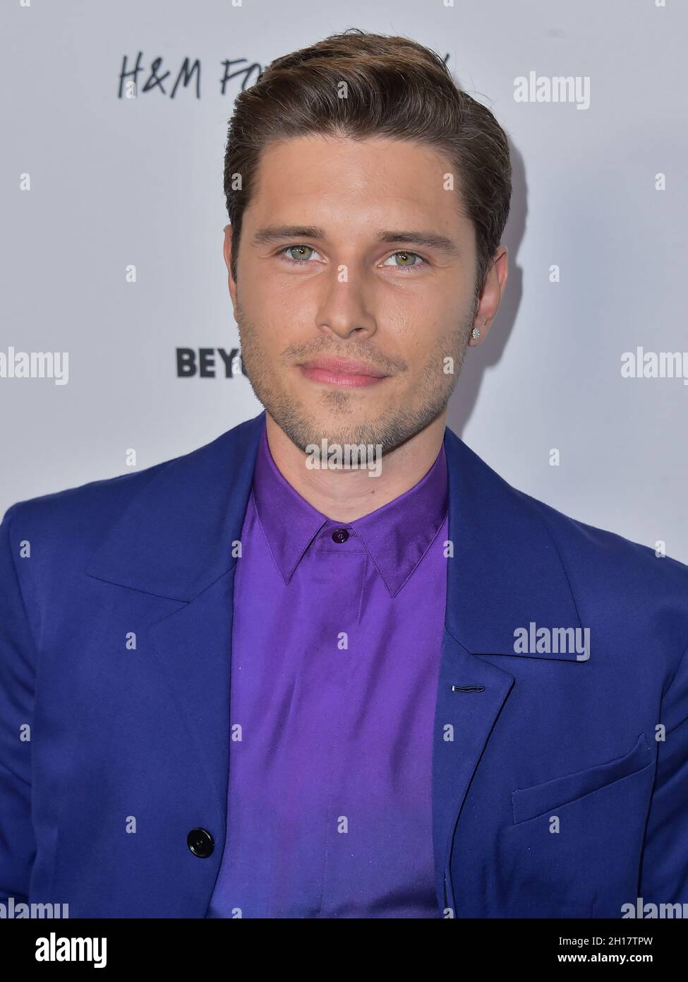 VAN NUYS, LOS ANGELES, CALIFORNIA, USA - OCTOBER 16: Actor Ronen Rubinstein arrives at the ...