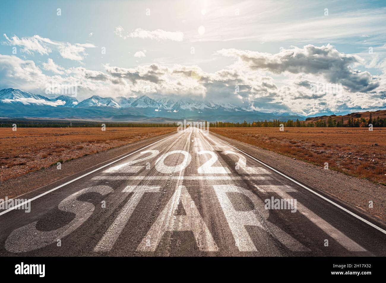 2022 Start, Concept of road to new life. Motivational inscription on ...