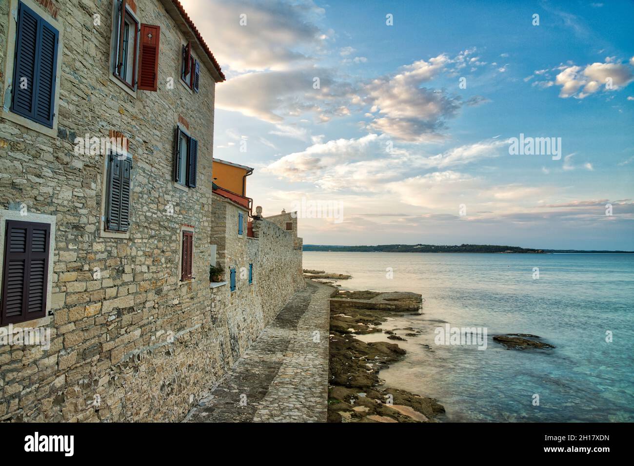 Street and houses of old town of Novigrad in Croatia Stock Photo - Alamy
