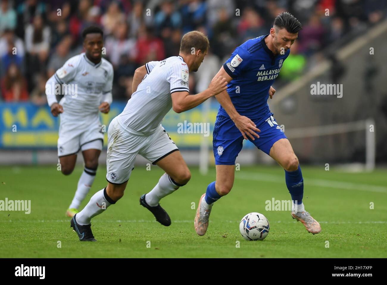 Kieffer Moore #10 of Cardiff City in action during the game in Swansea ...