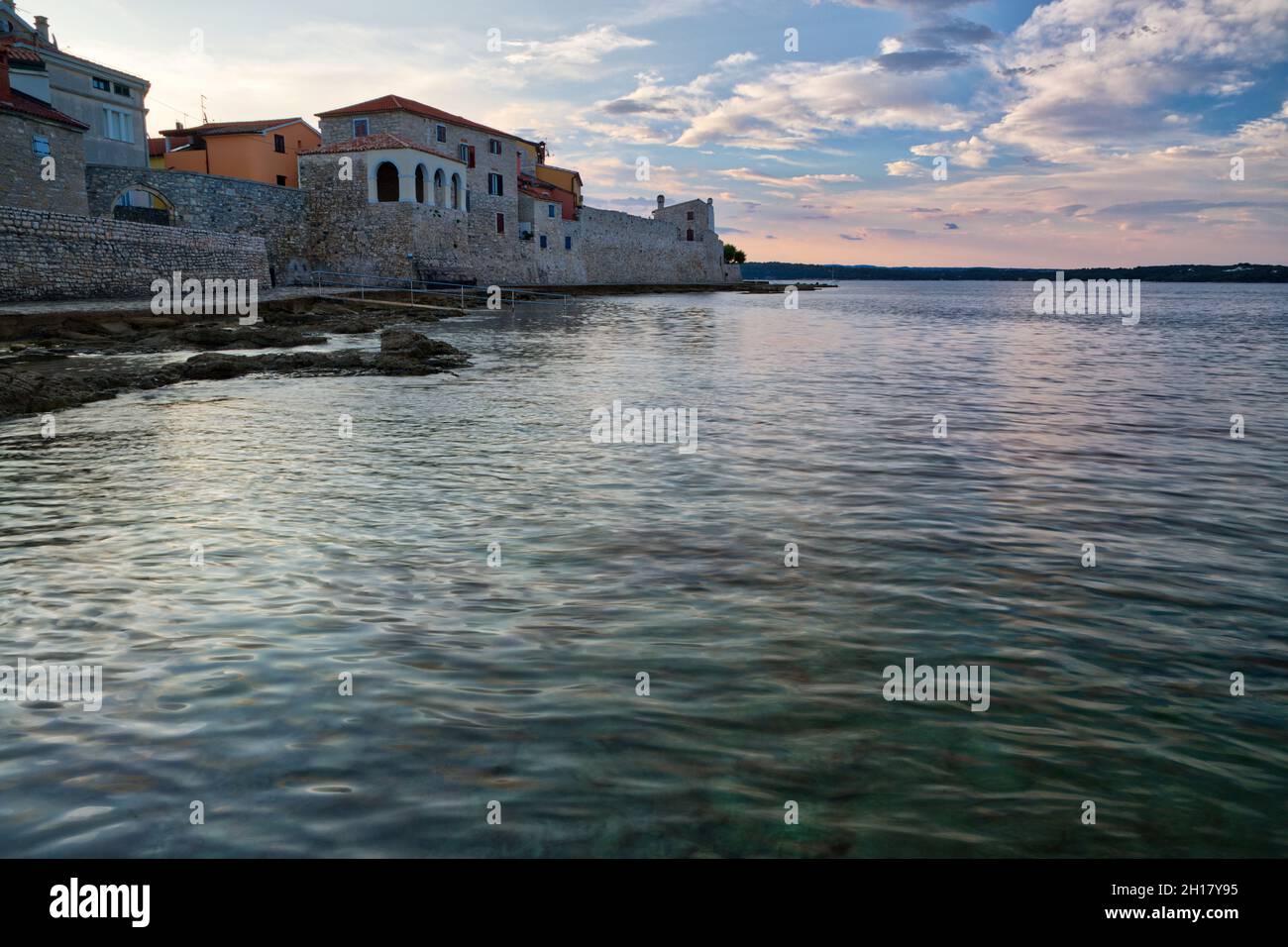 Novigrad croatia blue sky hi-res stock photography and images - Alamy
