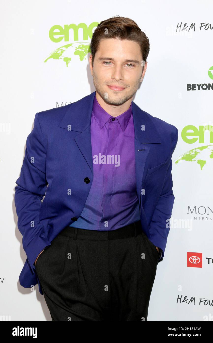 LOS ANGELES - OCT 16: Ronen Rubenstein at the Environmental Media ...