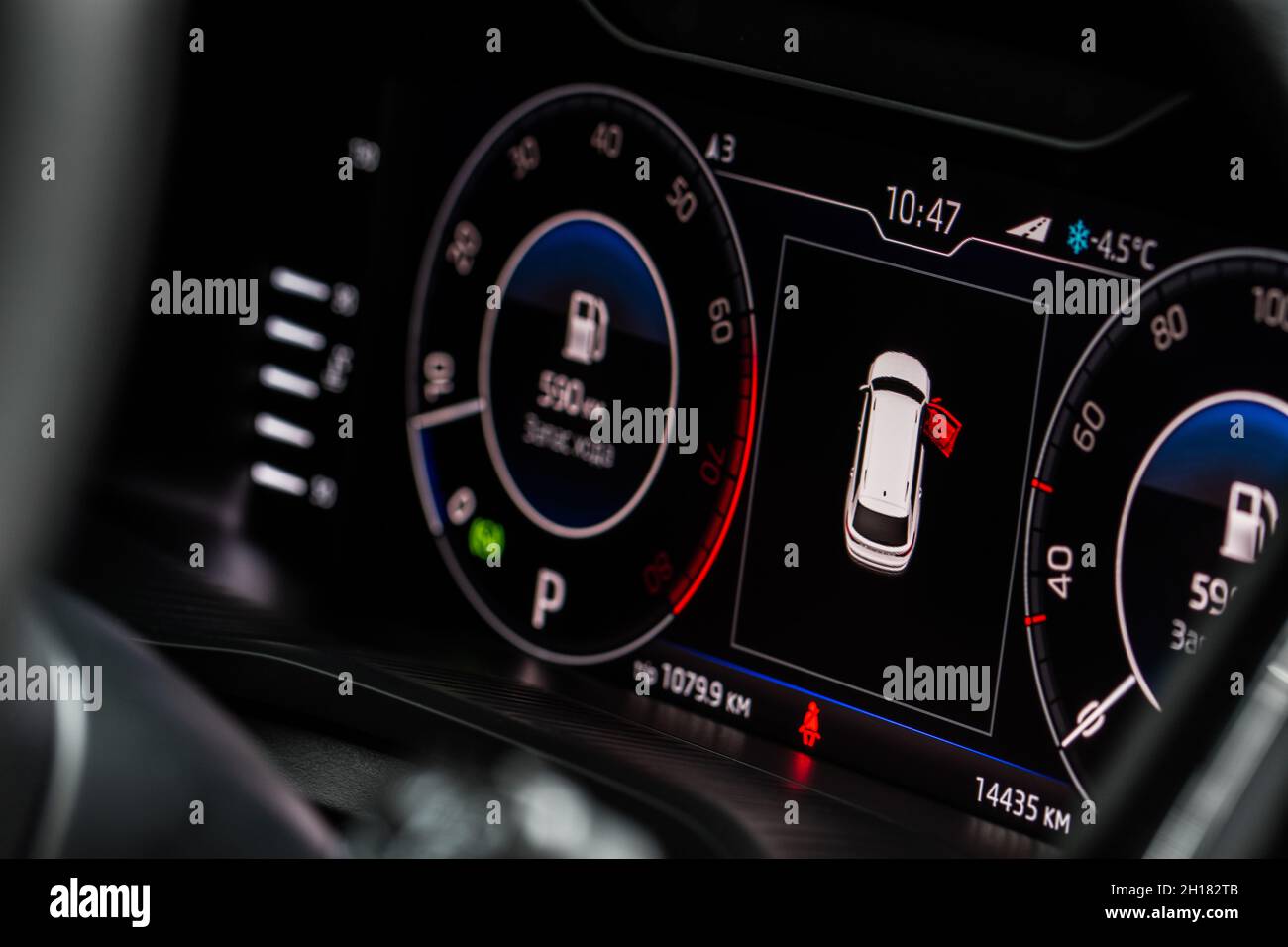 Dashboard warning light speed hi-res stock photography and images - Alamy