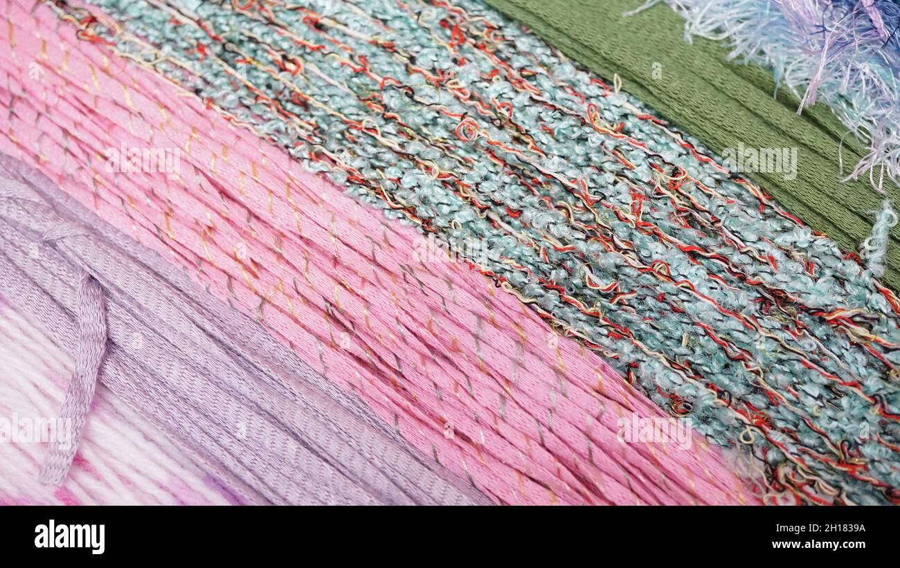 Weaving threads hi-res stock photography and images - Alamy