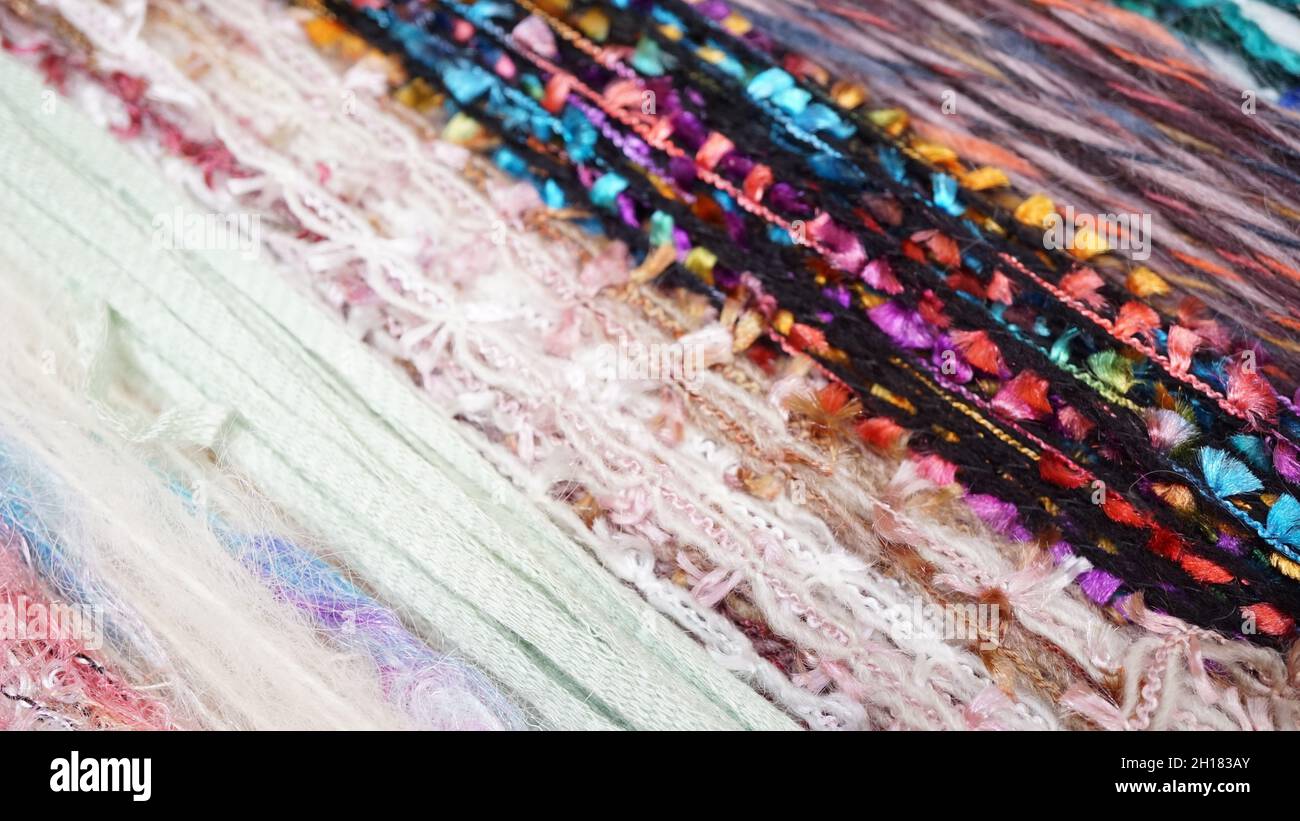 Weaving fibres hi-res stock photography and images - Alamy