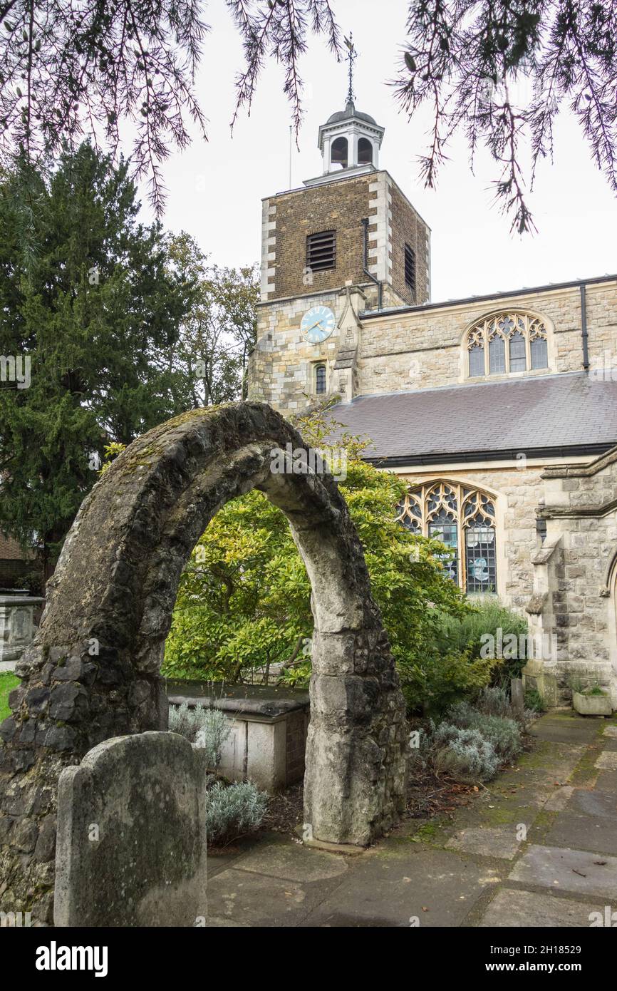 Ancient stone arch of St Mary the Virgin parish church, Mortlake ...