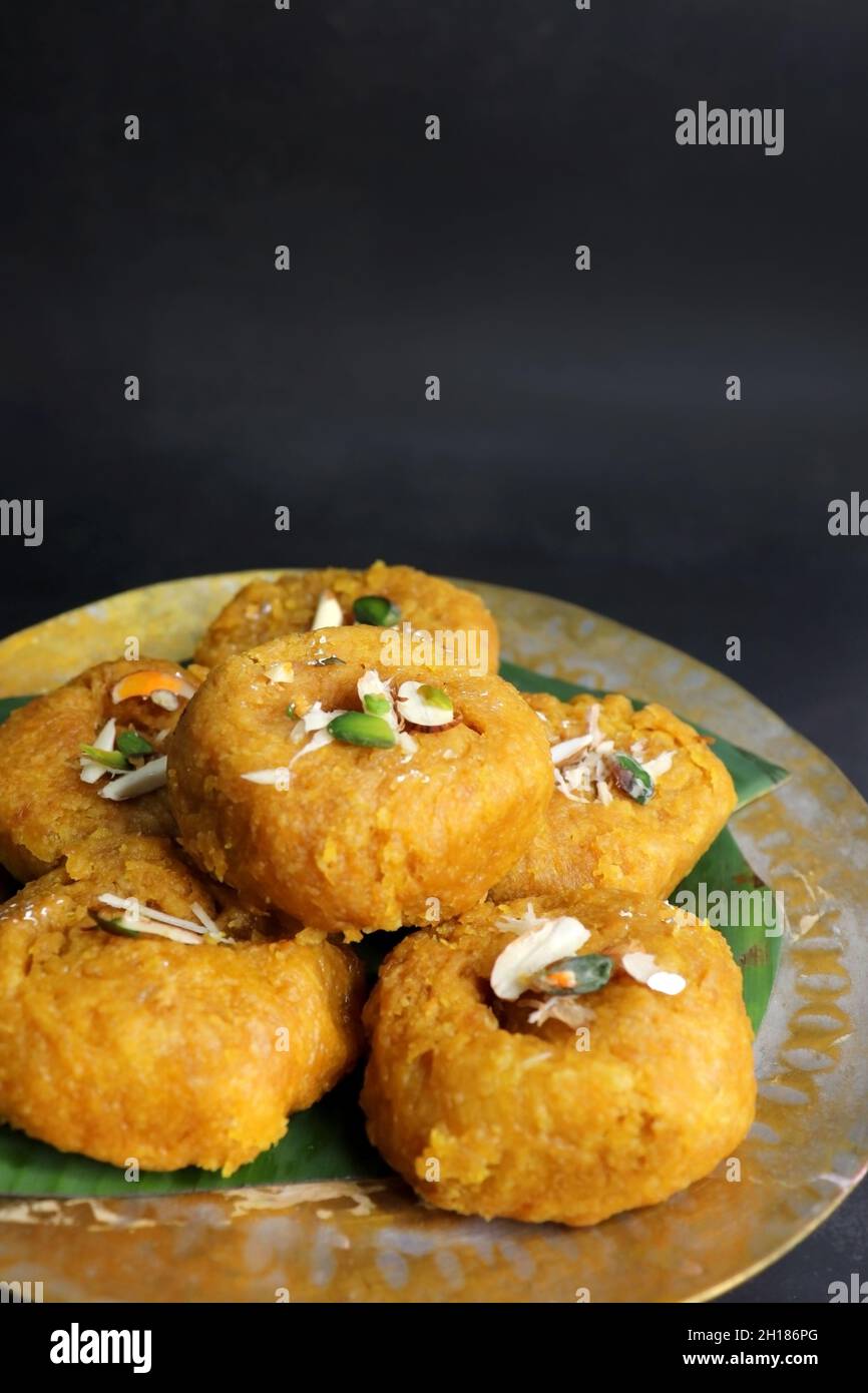 Indian mishti mithai sweet sweets hi-res stock photography and images - Alamy